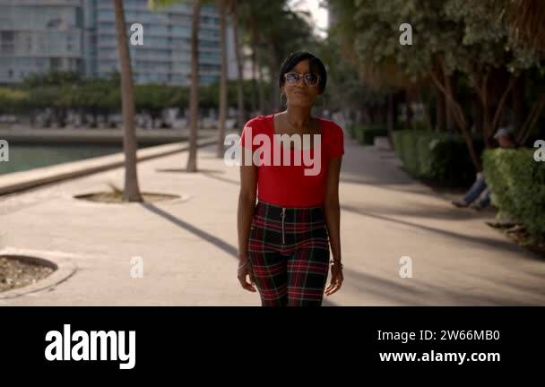 Woman walking towards camera Stock Videos & Footage - HD and 4K Video ...