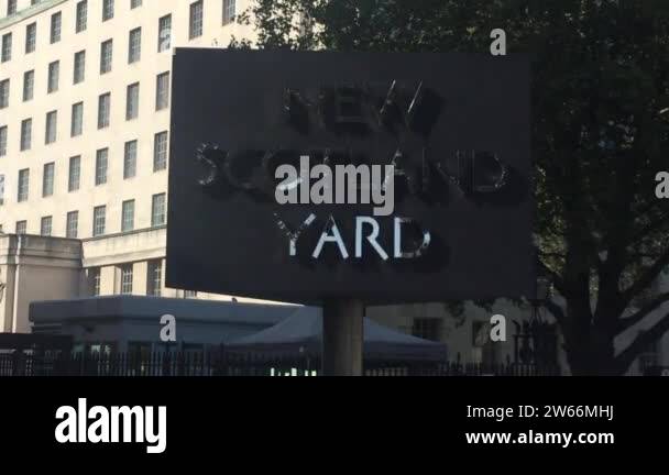 Revolving triangular sign Stock Videos & Footage - HD and 4K Video ...