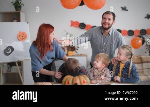 Children with parents sign Stock Videos & Footage - HD and 4K Video ...