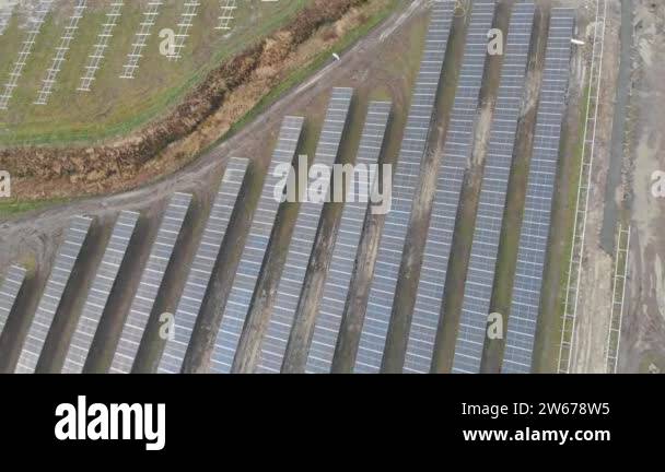 Curved solar panel Stock Videos & Footage - HD and 4K Video Clips - Alamy