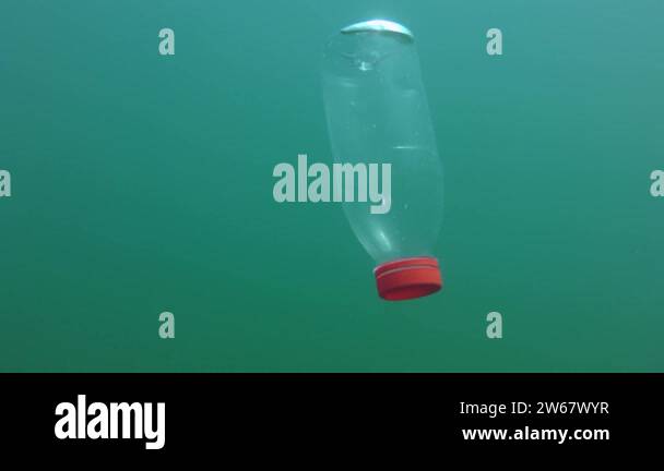 Plastic pollution of the ocean: PVC bottle slowly sinks to the bottom ...