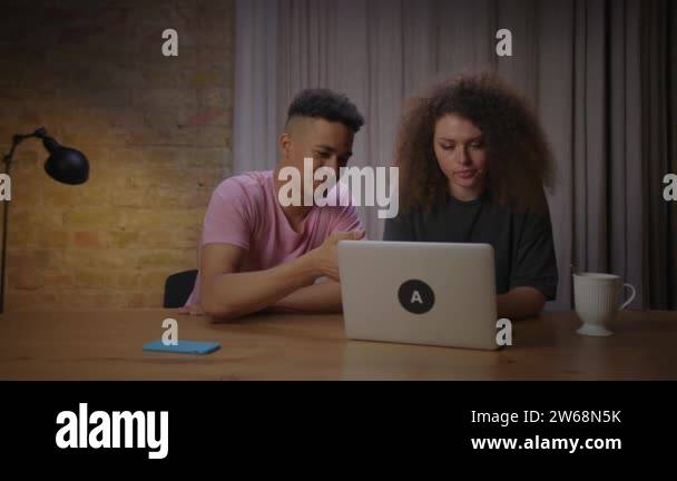 Man explaining to woman Stock Videos & Footage - HD and 4K Video Clips ...