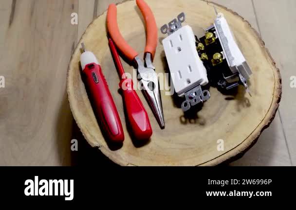 Switch off socket Stock Videos & Footage - HD and 4K Video Clips - Alamy