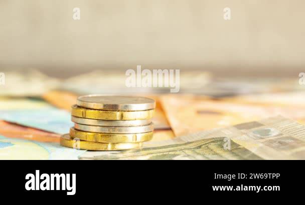 4K stop motion of gold coins graph by stack and growing. Wealth ...