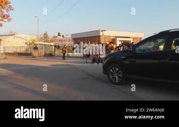 Crew and cast Stock Videos & Footage - HD and 4K Video Clips - Alamy