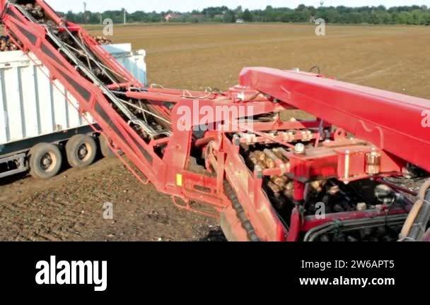Conveyor loading ramp Stock Videos & Footage - HD and 4K Video Clips ...
