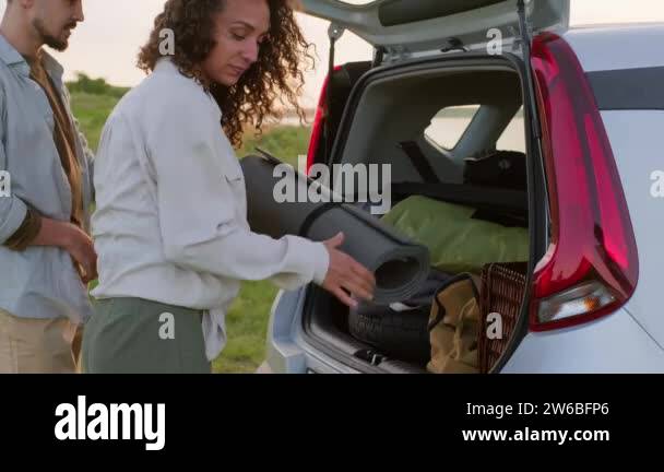 Opening trunk for luggage Stock Videos & Footage - HD and 4K Video ...