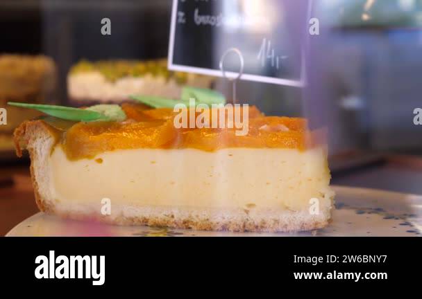 Cheesecake display Stock Videos & Footage - HD and 4K Video Clips - Alamy