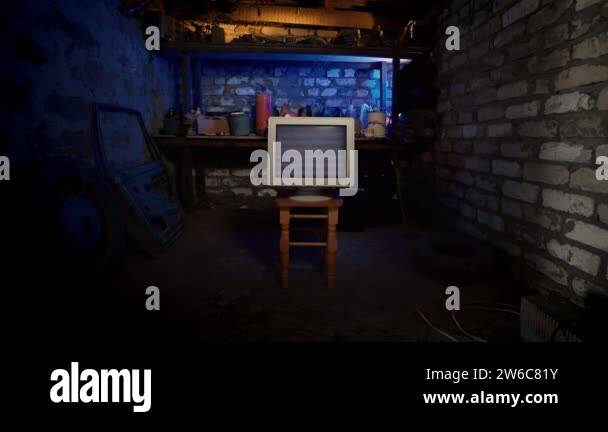 Old computer in the garage, the monitor, shows a corrupted image ...