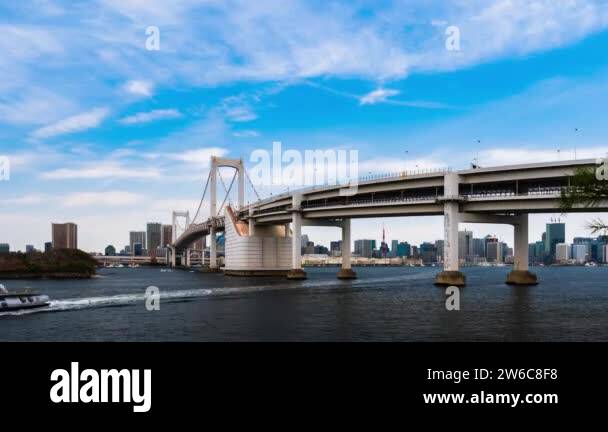 Tokyo odaiba rainbow bridge harbor port bridge japan skyline Stock ...