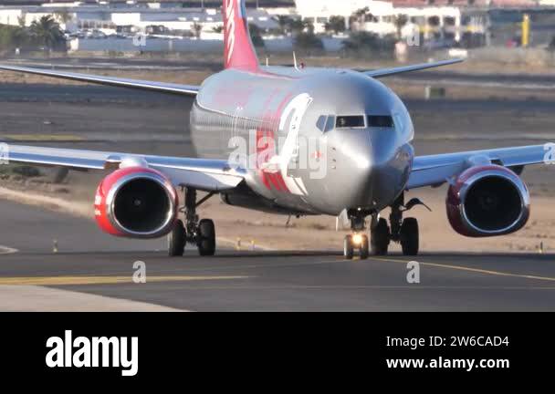 Jet2 cockpit Stock Videos & Footage - HD and 4K Video Clips - Alamy