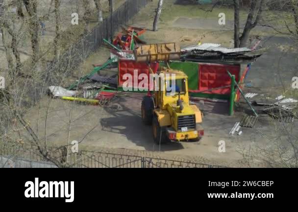 Bulldozer demolition old house Stock Videos & Footage - HD and 4K Video ...