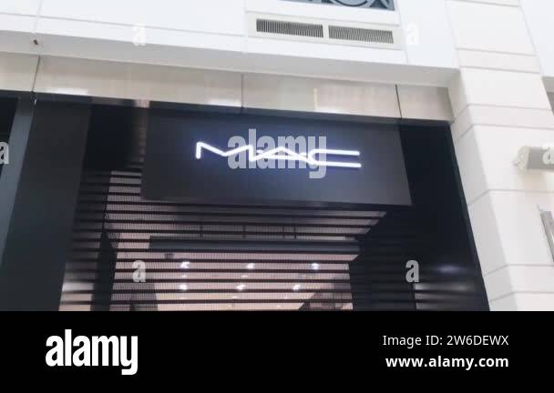 Closed Mac brand store in a shopping mall during coronavirus covid-19 ...
