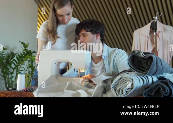 Teach learn learning Stock Videos & Footage - HD and 4K Video Clips - Alamy