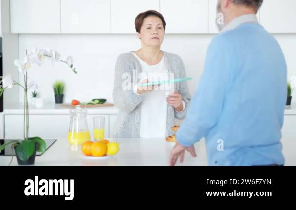 Goodbye family Stock Videos & Footage - HD and 4K Video Clips - Alamy
