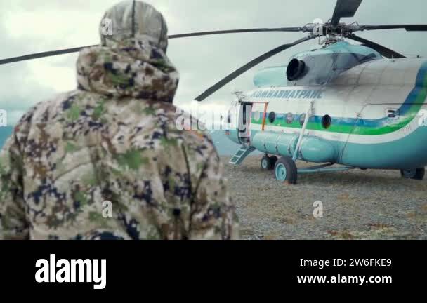 Boarding a helicopter Stock Videos & Footage - HD and 4K Video Clips ...