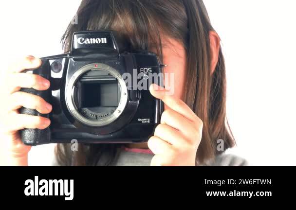 35mm old camera, shutter speed. Load an canon SLR 35mm Film Shutter Speed,Mirror Light Seal ...