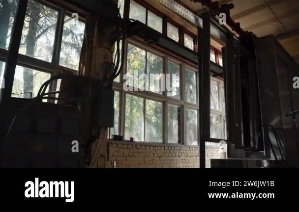 Automatic mechanisms Stock Videos & Footage - HD and 4K Video Clips - Alamy