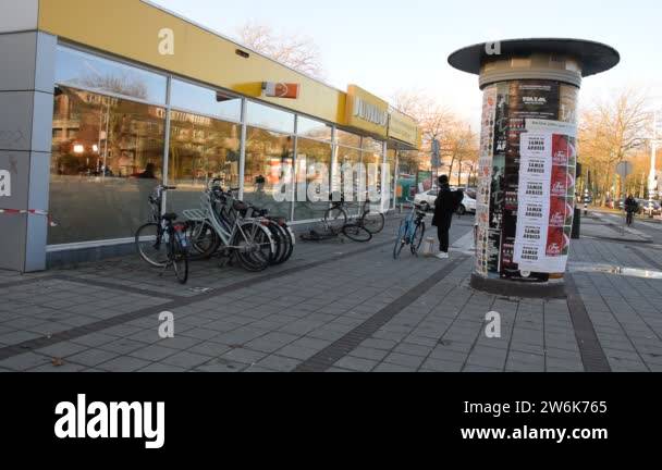 Jumbo store sign Stock Videos & Footage - HD and 4K Video Clips - Alamy