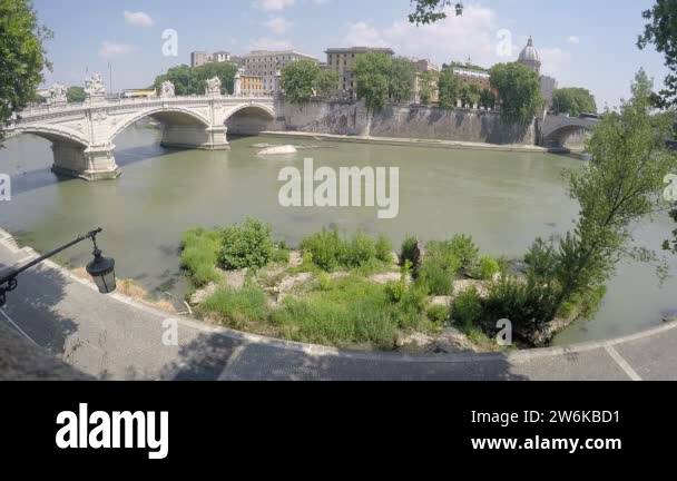 Embankment Stock Videos & Footage - HD and 4K Video Clips - Alamy