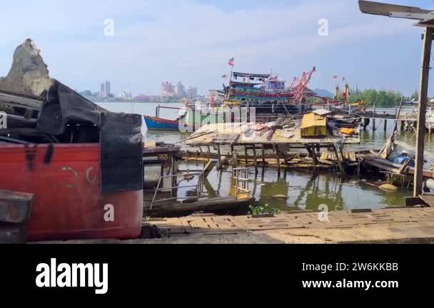 Run down boat Stock Videos & Footage - HD and 4K Video Clips - Alamy