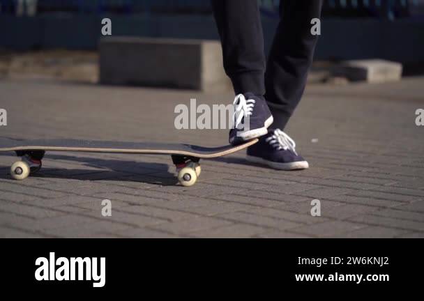Cool movement Stock Videos & Footage - HD and 4K Video Clips - Alamy