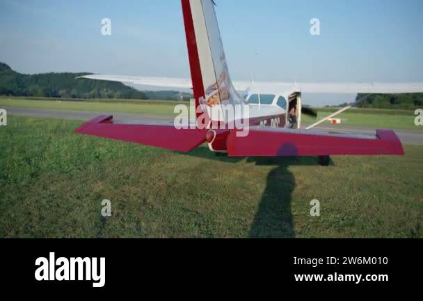 Plane start Stock Videos & Footage - HD and 4K Video Clips - Alamy