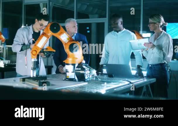 Science and technology workers Stock Videos & Footage - HD and 4K Video ...