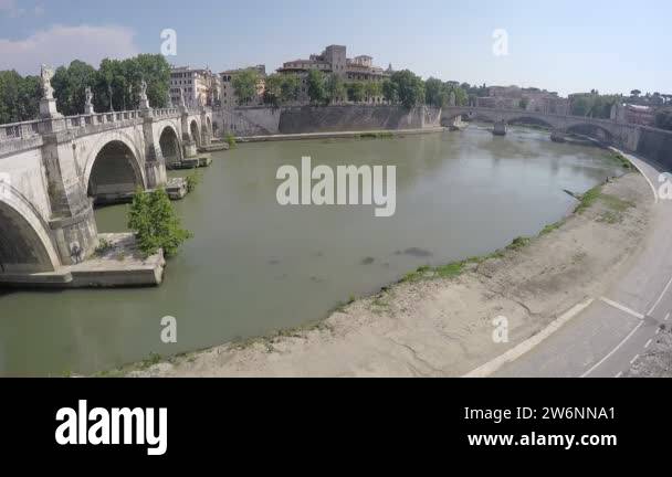 Tiber flow Stock Videos & Footage - HD and 4K Video Clips - Alamy