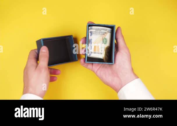 Trader box Stock Videos & Footage - HD and 4K Video Clips - Alamy