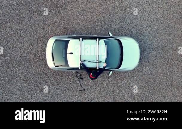 Silver people carrier Stock Videos & Footage - HD and 4K Video Clips ...