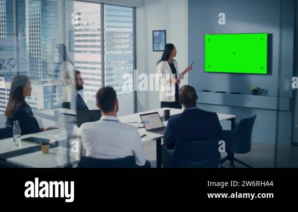 Businesswoman Using Green Screen Brief to Businesspeople Stock Video ...