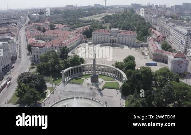 Vienna Austria Monument to Soviet soldiers EN:ETERNAL GLORY TO HEROES ...