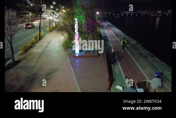 Asia street light Stock Videos & Footage - HD and 4K Video Clips - Alamy
