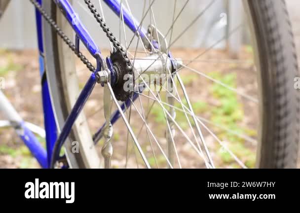 Chain drive wheel Stock Videos & Footage - HD and 4K Video Clips - Alamy