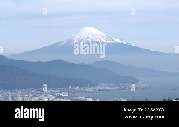 Mt fuji viewed from Stock Videos & Footage - HD and 4K Video Clips - Alamy