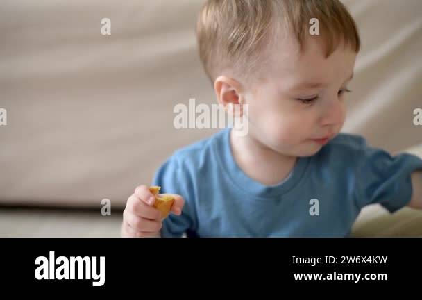 Eating liver Stock Videos & Footage - HD and 4K Video Clips - Alamy