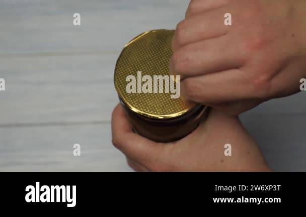 Open jar of nutella Stock Videos & Footage - HD and 4K Video Clips - Alamy