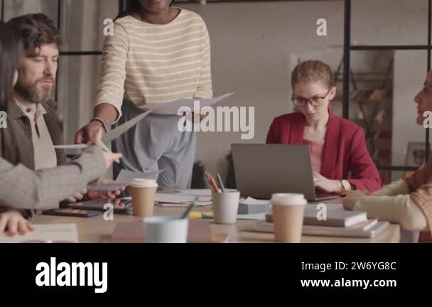 Boss secretary conference table office Stock Videos & Footage - HD and ...