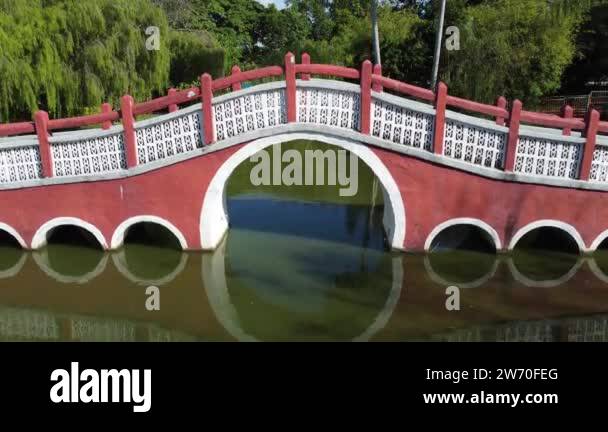Chinese red bridge Stock Videos & Footage - HD and 4K Video Clips - Alamy