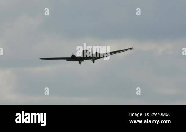 Luftwaffe flight Stock Videos & Footage - HD and 4K Video Clips - Alamy