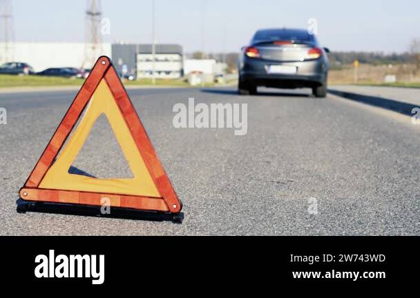 Accident triangle Stock Videos & Footage - HD and 4K Video Clips - Alamy