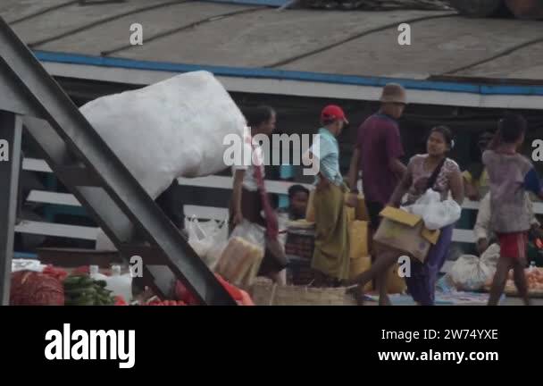Sack merchant Stock Videos & Footage - HD and 4K Video Clips - Alamy