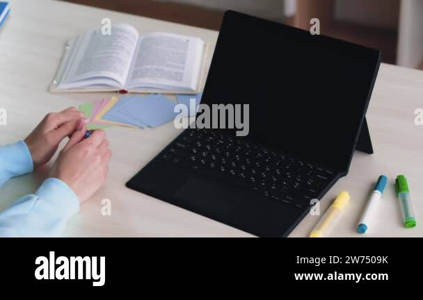 E learning courses Stock Videos & Footage - HD and 4K Video Clips - Alamy