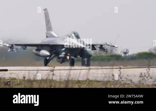 Lockheed Martin F-16 Fighting Falcon of United States Air Force USAF ...