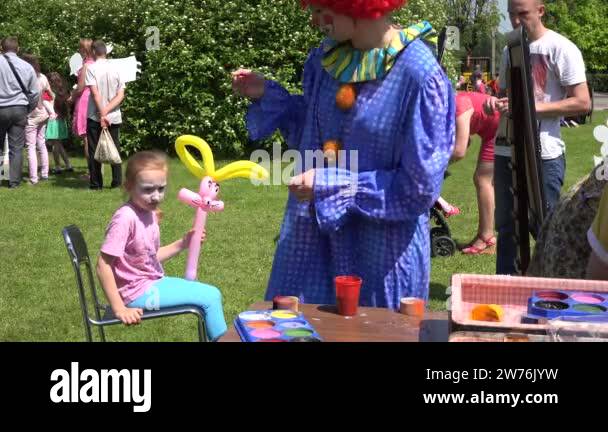 Clown colors Stock Videos & Footage - HD and 4K Video Clips - Alamy