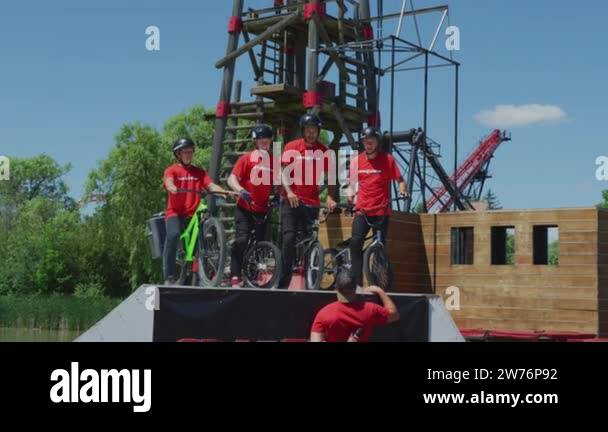 Stunt team Stock Videos & Footage - HD and 4K Video Clips - Alamy