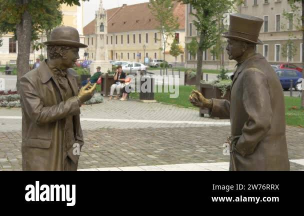Statues of two men Stock Videos & Footage - HD and 4K Video Clips - Alamy