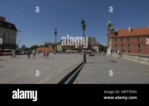 Castle square Stock Videos & Footage - HD and 4K Video Clips - Alamy