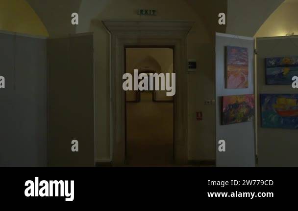Castle room Stock Videos & Footage - HD and 4K Video Clips - Alamy